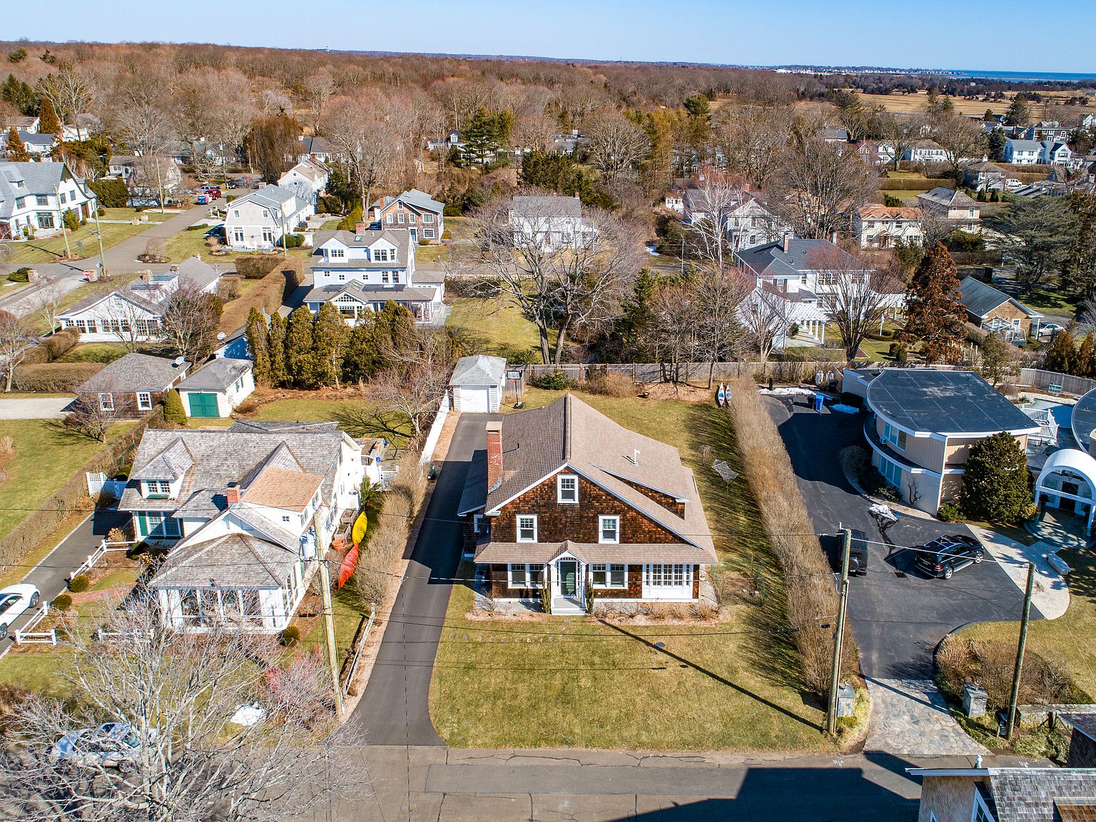 9 Bayview Pl, Madison, CT 06443 | Zillow
