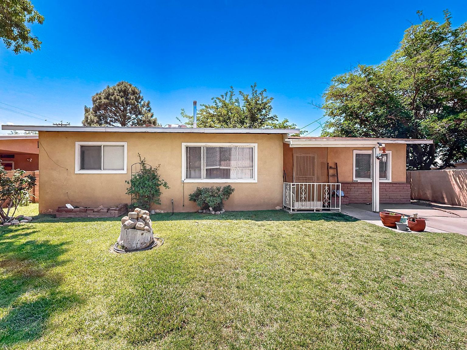 4011 Broadview Pl NW, Albuquerque, NM 87107 | MLS #1092211 | Zillow