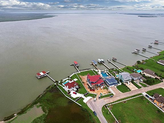 2808 Lake Point Dr, Texas City, TX 77590 | MLS #80727293 | Zillow