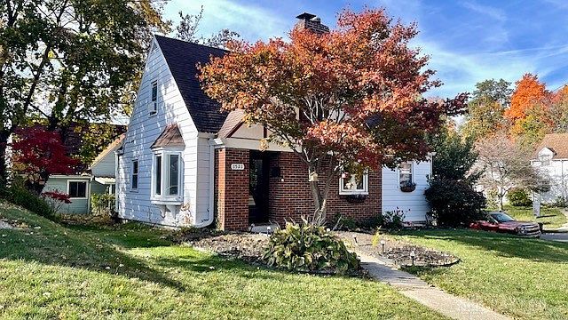 1521 N Lowry Ave, Springfield, OH 45504 | Zillow