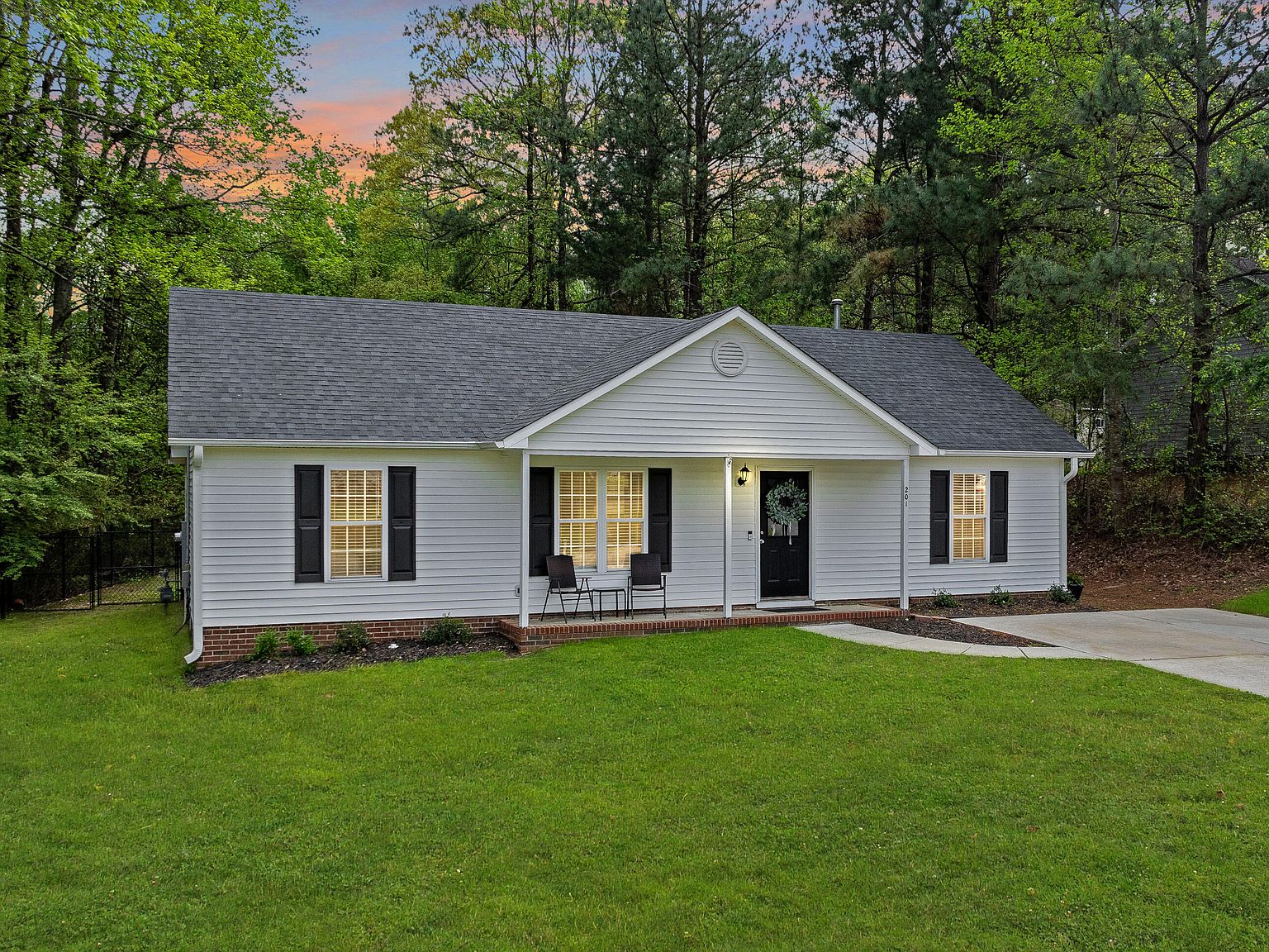 201 Gracie Ln, Clayton, NC 27520 | MLS #10023956 | Zillow