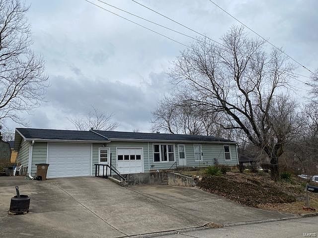 1229 N Missouri St, Cape Girardeau, MO 63701 | Zillow