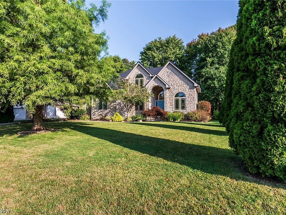 1473 Spring Wood Ln, Uniontown, OH 44685 | Zillow