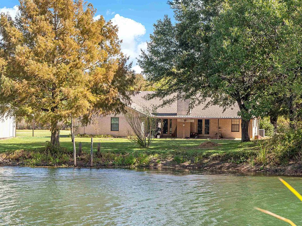 1071 County Road 33970, Powderly, TX 75473 | MLS #37101 | Zillow