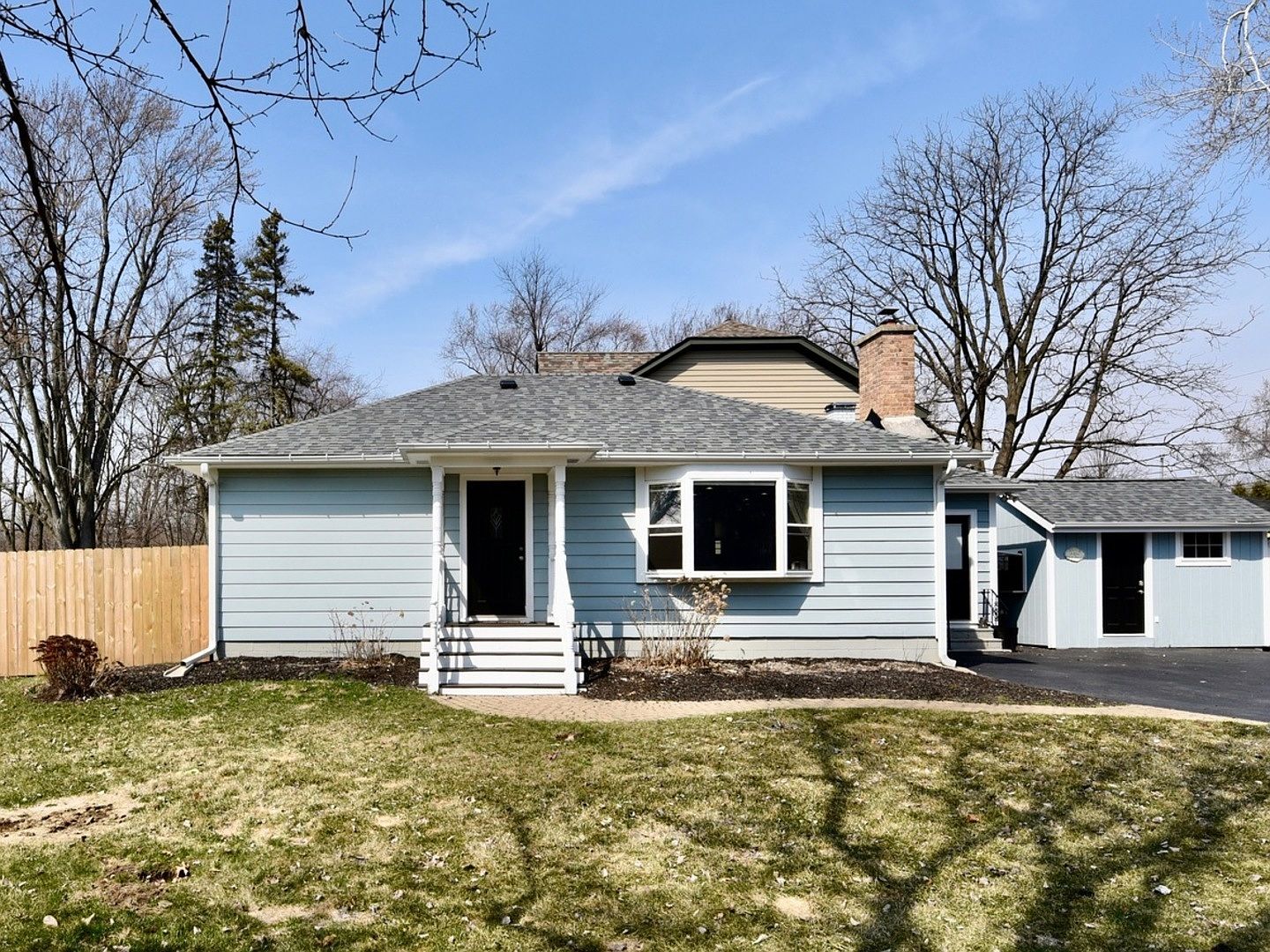 25W782 Hazel Ln, Wheaton, IL 60187 | Zillow