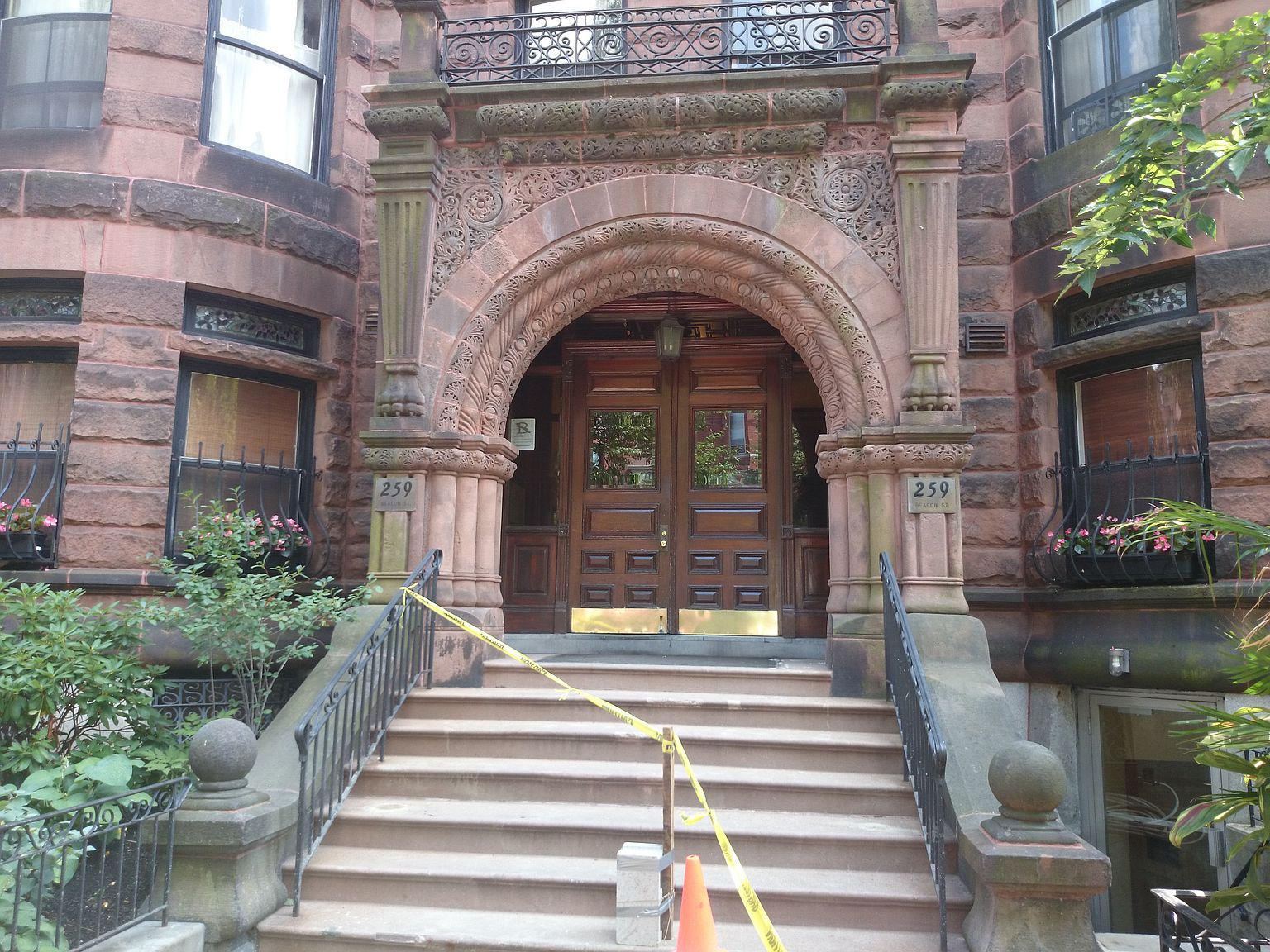 259 Beacon St APT 1, Boston, MA 02116 | Zillow