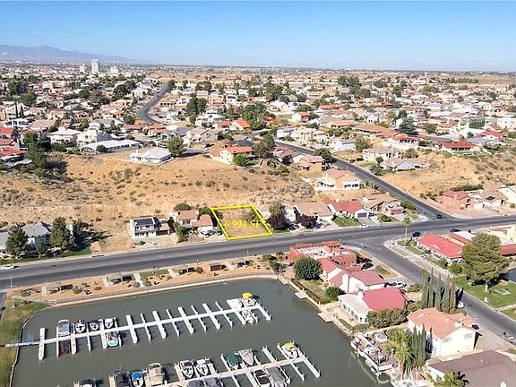 13370 Spring Valley Pkwy #3, Victorville, CA 92395 | MLS #HD23189122 ...