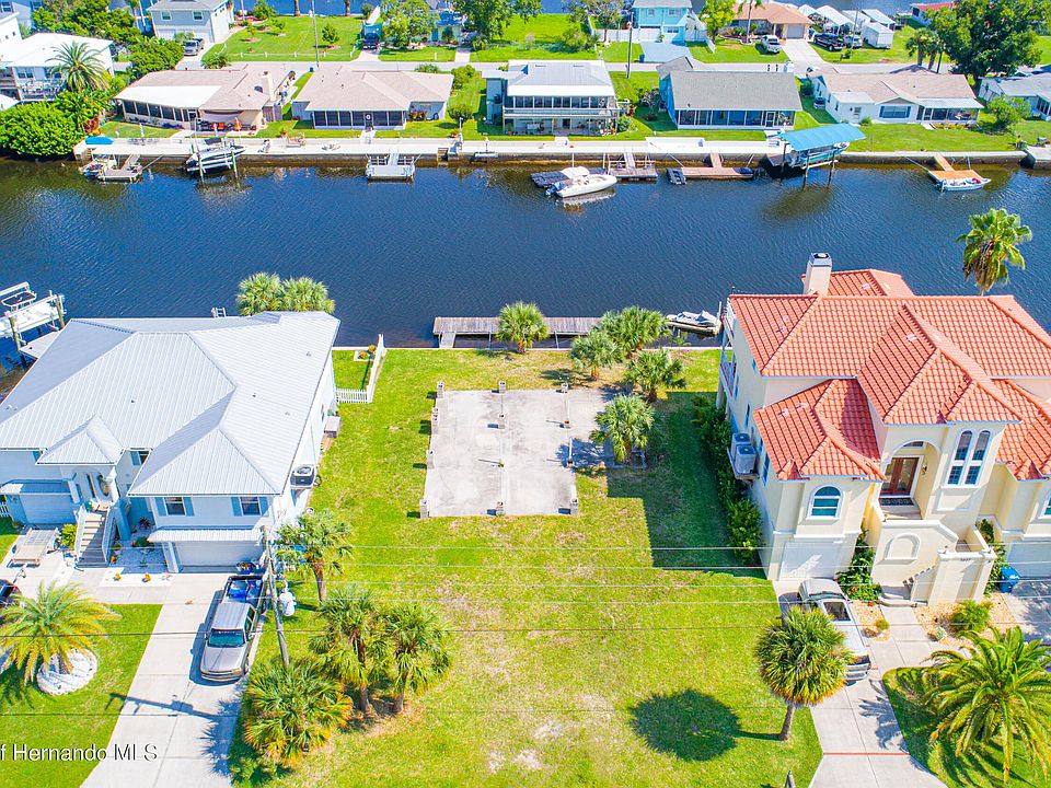 3441 Flamingo Blvd, Spring Hill, FL 34607 | MLS #2226707 | Zillow