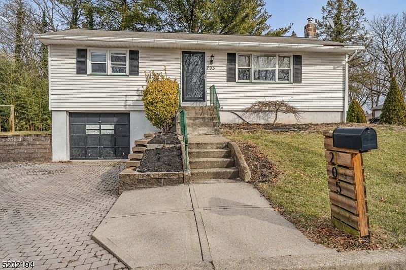 205 Brakeley Ave, Phillipsburg, NJ 08865 | Zillow
