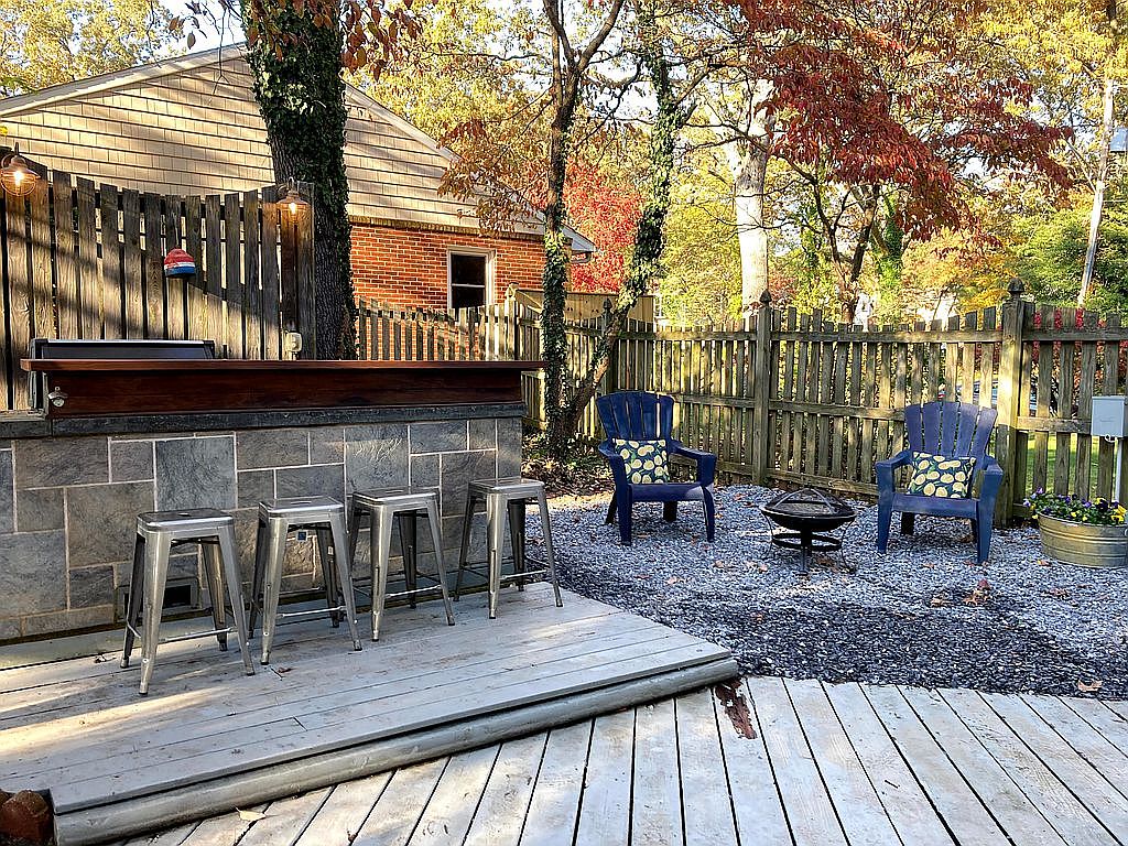 222 Sillery Bay Rd, Pasadena, MD 21122 | Zillow