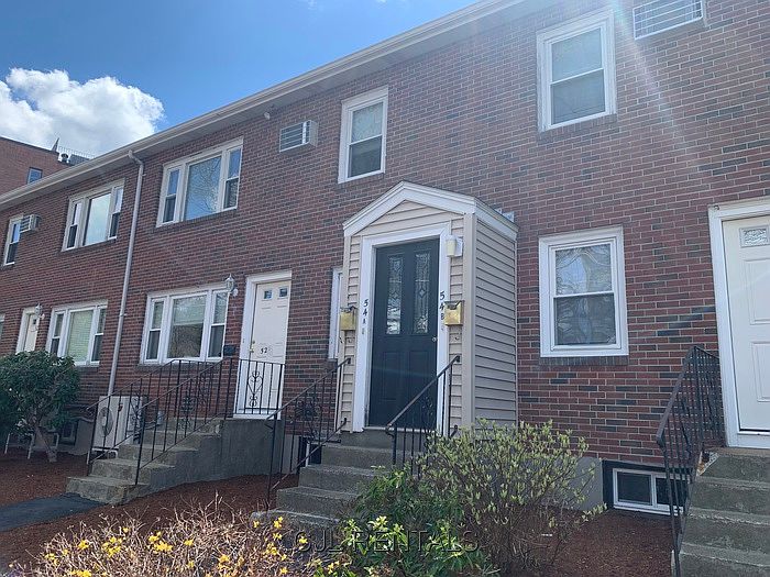 58 Edge Hill Rd #B, Waltham, MA 02451 | Zillow