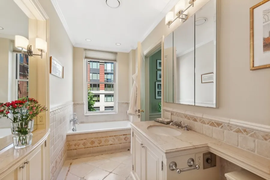 1 Gracie Square #3 in Yorkville, Manhattan | StreetEasy
