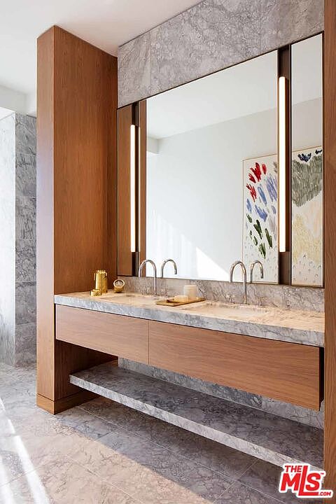 211 Elm Ct Los Angeles, CA, 90067 - Apartments for Rent | Zillow