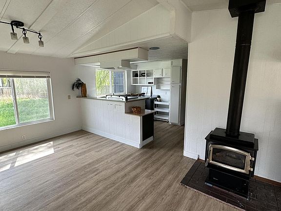 1420 NW Breann Loop, Prineville, OR 97754 | MLS #220162652 | Zillow