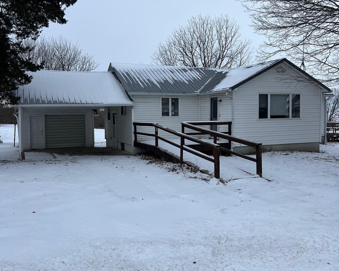 860 N Kent Rd, Kent, IL 61044 | Zillow