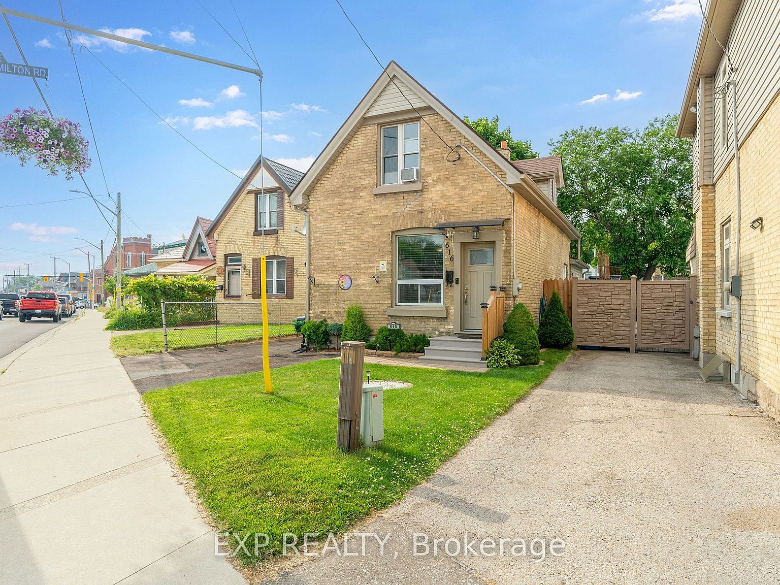 616 Hamilton Rd, London, ON N5Z 1S9 | MLS #X8464826 | Zillow