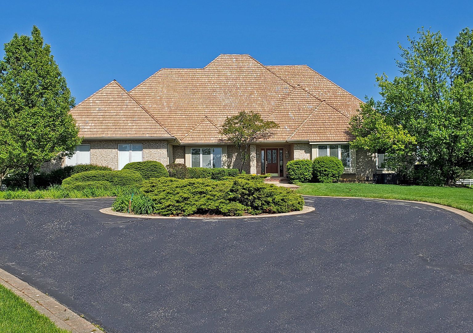 36723 N Fox Hill Dr, Wadsworth, IL 60083 | MLS #12052652 | Zillow
