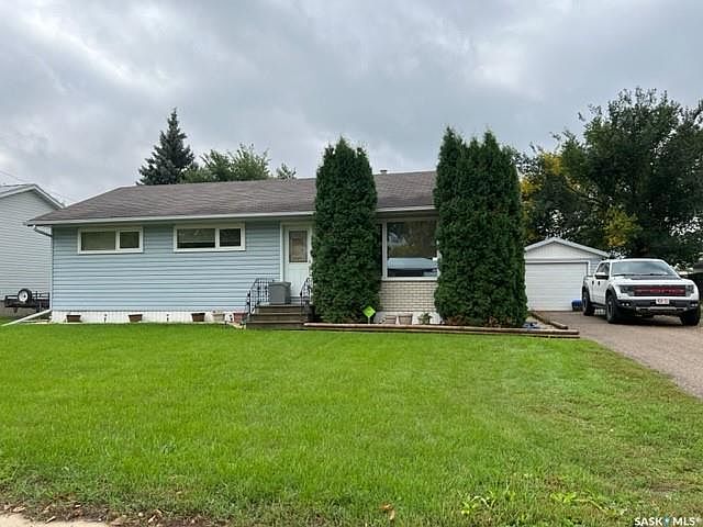 1141 Broadview ROAD, Esterhazy, SK S0A 0X0 | MLS #SK978268 | Zillow