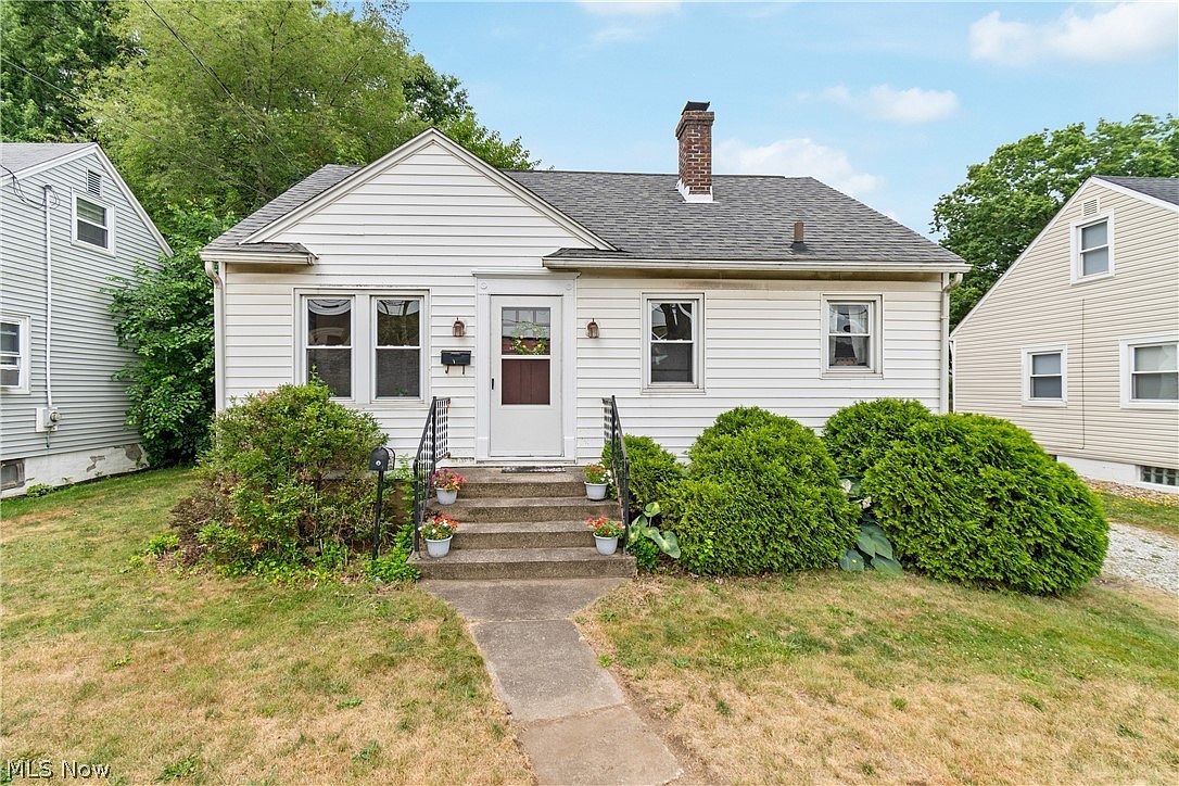 208 5th St NE, Barberton, OH 44203 | Zillow