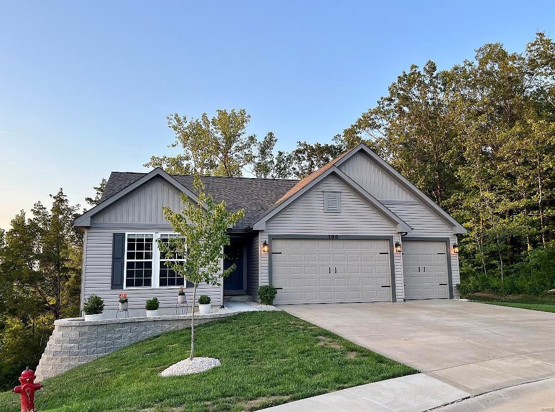 100 Cedar Hts, Festus, MO 63028 | Zillow