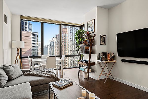 101 W 24th St APT 28E, New York, NY 10011 | Zillow
