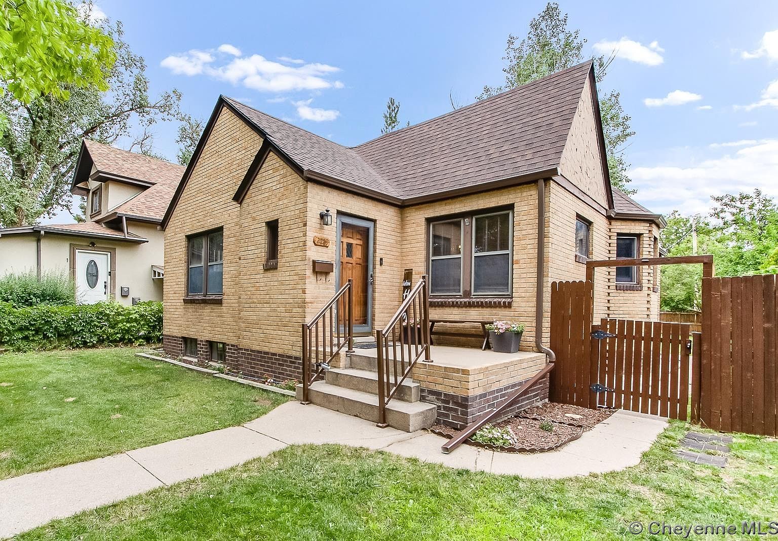 2219 Maxwell Ave, Cheyenne, WY 82001 | Zillow