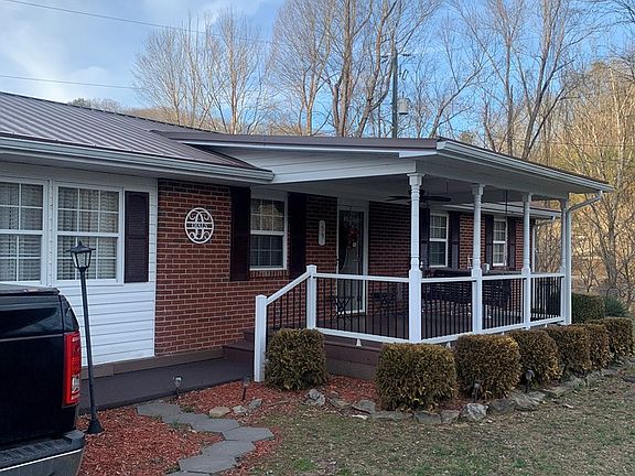 59 Jacobs Ln, Warfield, KY 41267 | MLS #121712 | Zillow