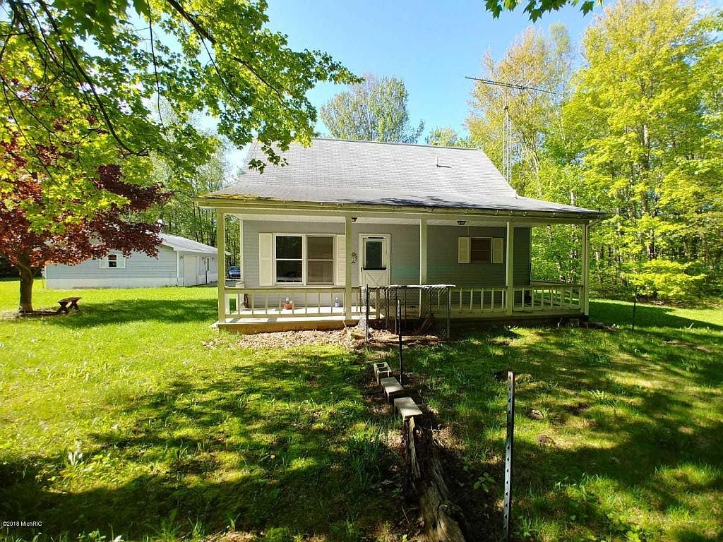 8441 Rock Rd, Lake, MI 48632 | Zillow