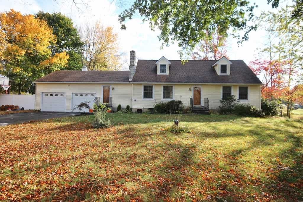 2 Traver Rd, Pleasant Valley, NY 12569 | Zillow