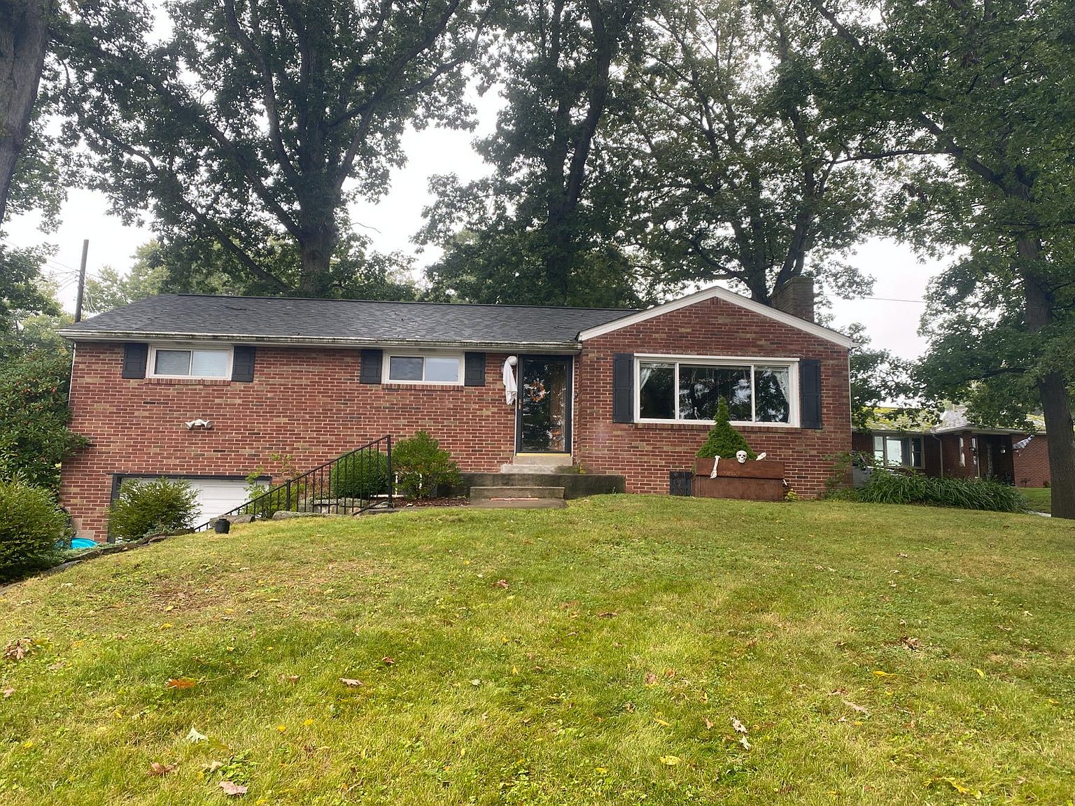 342 Moon Clinton Rd, Coraopolis, PA 15108 | Zillow
