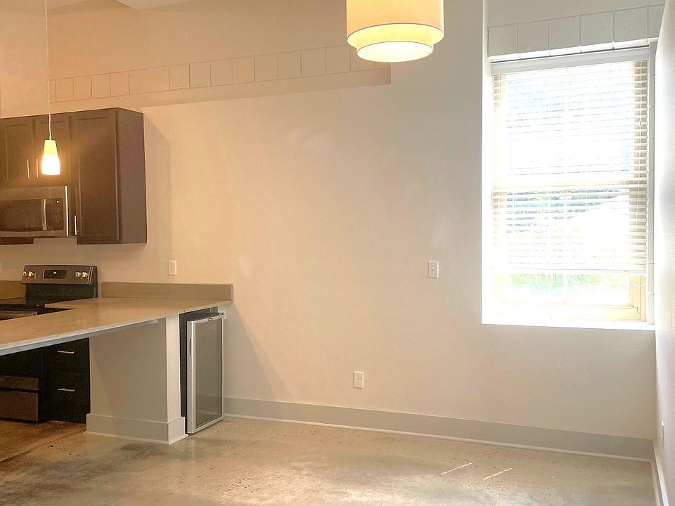 3010 W 7TH ST Little Rock AR | Zillow