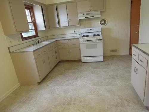 18 John Ryle Ave #2, Haledon, NJ 07508 | Zillow