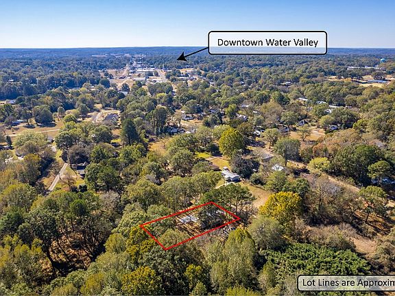 1604 East St, Water Valley, MS 38965 | MLS #156949 | Zillow