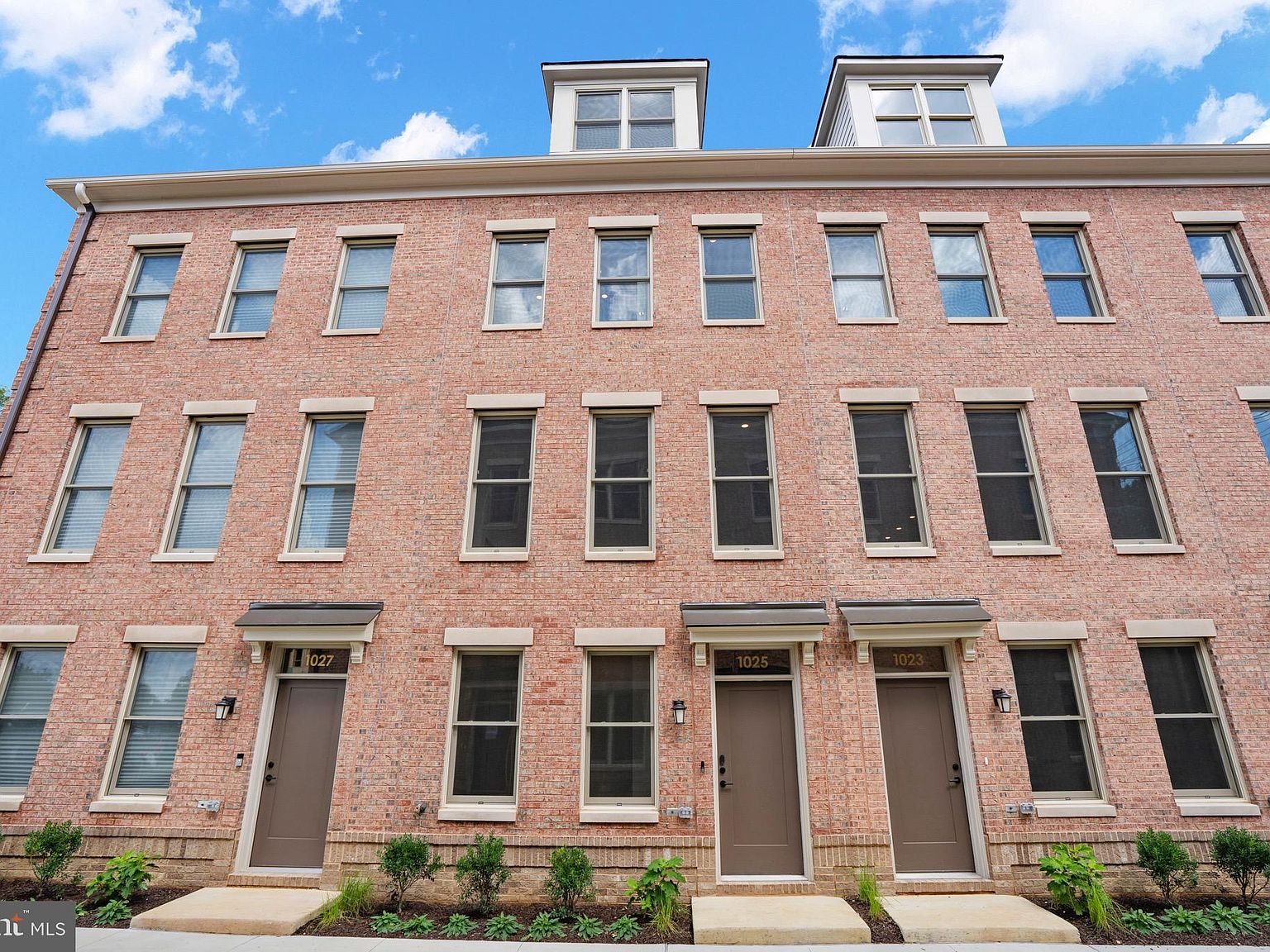 1025 Sycamore Dr SE, Washington, DC 20032 | MLS #DCDC2084496 | Zillow