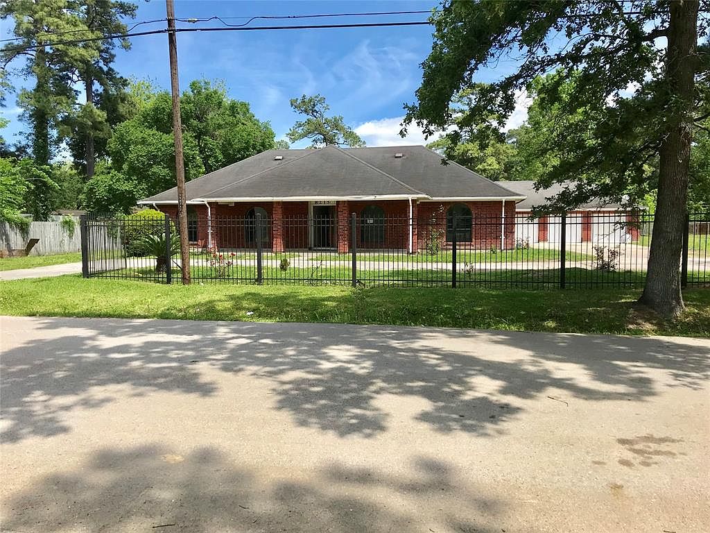 8215 Claiborne St, Houston, TX 77078 | Zillow