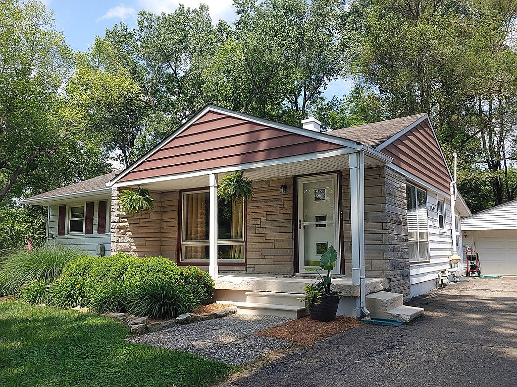 2526 Parr Dr, Indianapolis, IN 46220 | Zillow