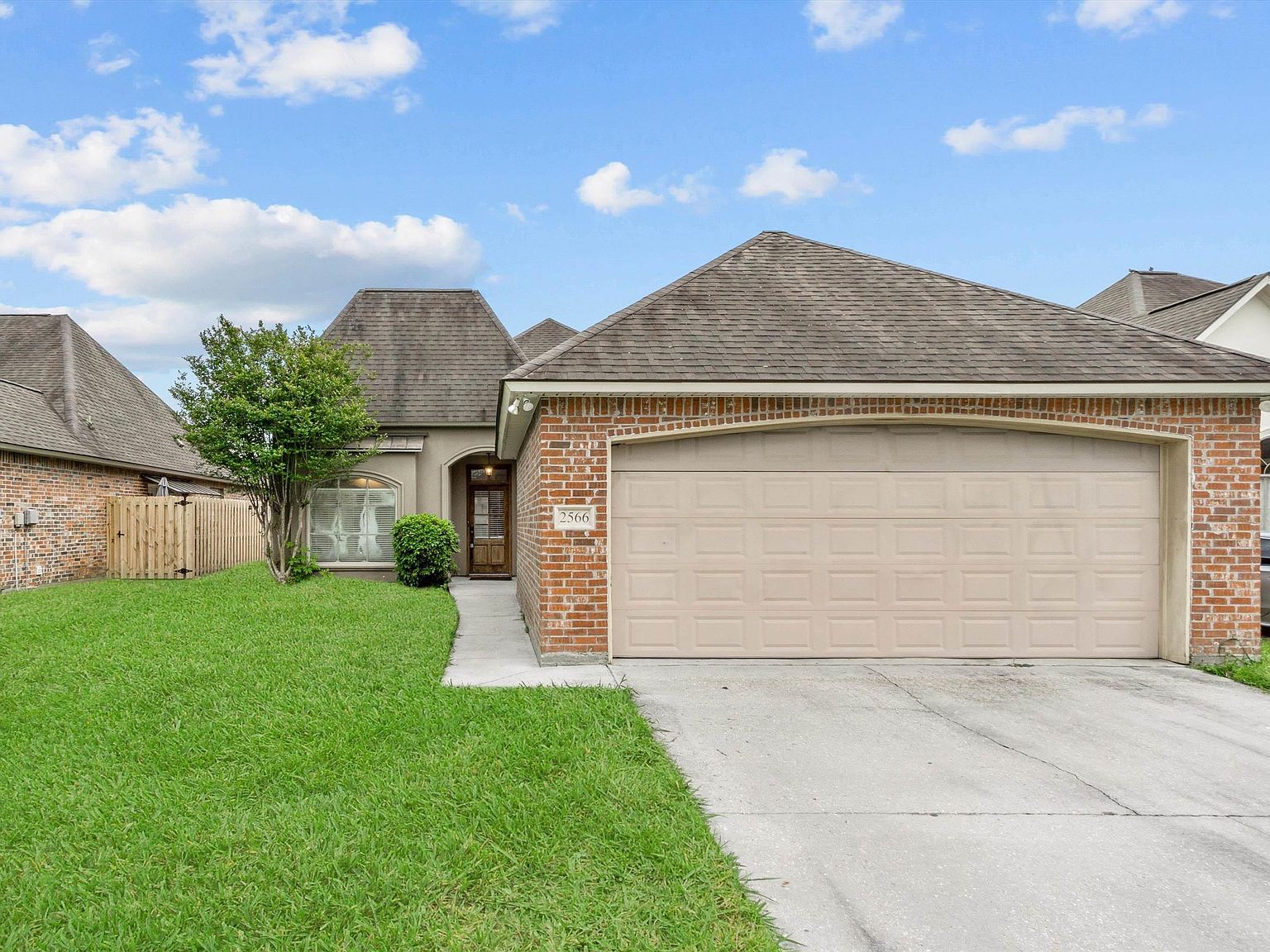 2566 Old Towne Rd, Zachary, LA 70791 | MLS #2024006220 | Zillow 2566 Old Towne Rd, Zachary, LA 70791 | MLS #2024006220 | Zillow