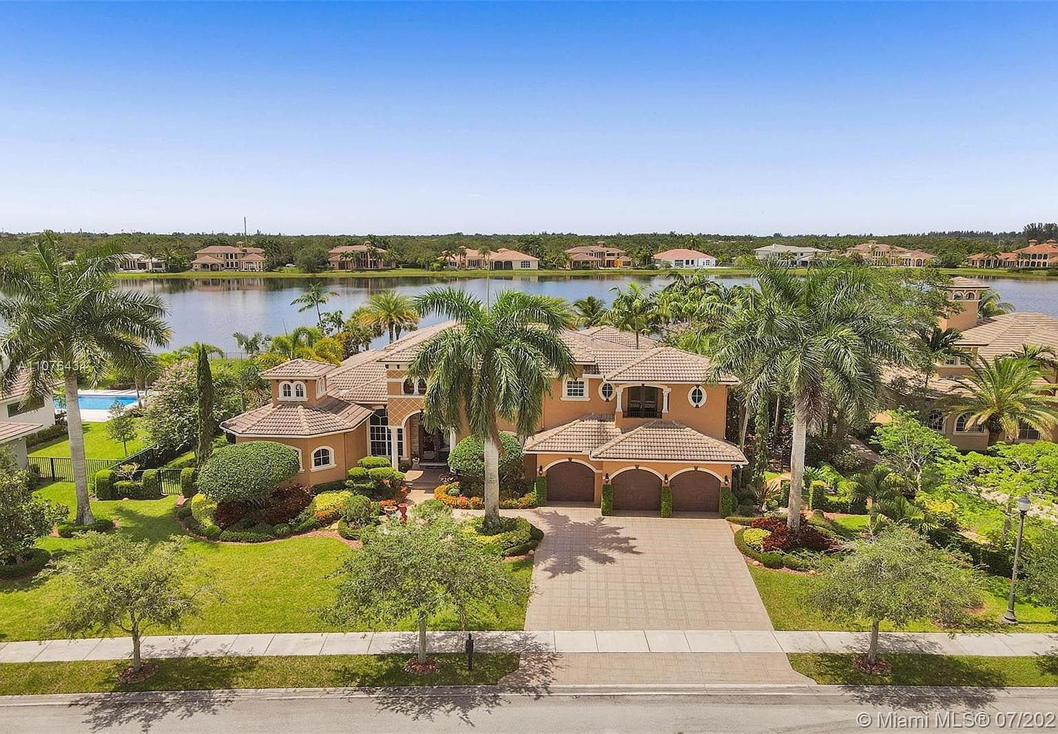 3077 Lake Ridge Ln, Weston, FL 33332 | Zillow