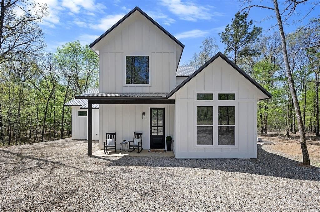 208 Gentry Oak Ln, Broken Bow, OK 74728 | MLS #1153406 | Zillow