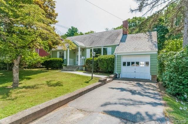 14 Cutrone Rd, Norwalk, CT 06850 | Zillow 14 Cutrone Rd, Norwalk, CT 06850 | Zillow