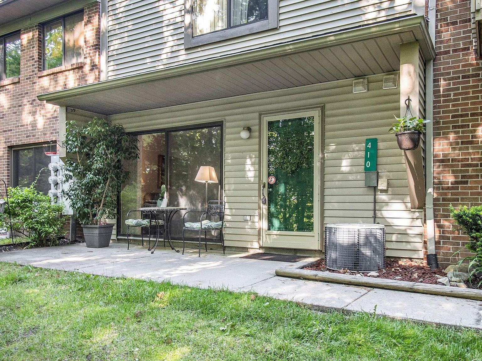 410 Spring Brooke Dr, Brighton, MI 48116 | Zillow