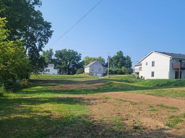 West Union IA Real Estate - West Union IA Homes For Sale | Zillow
