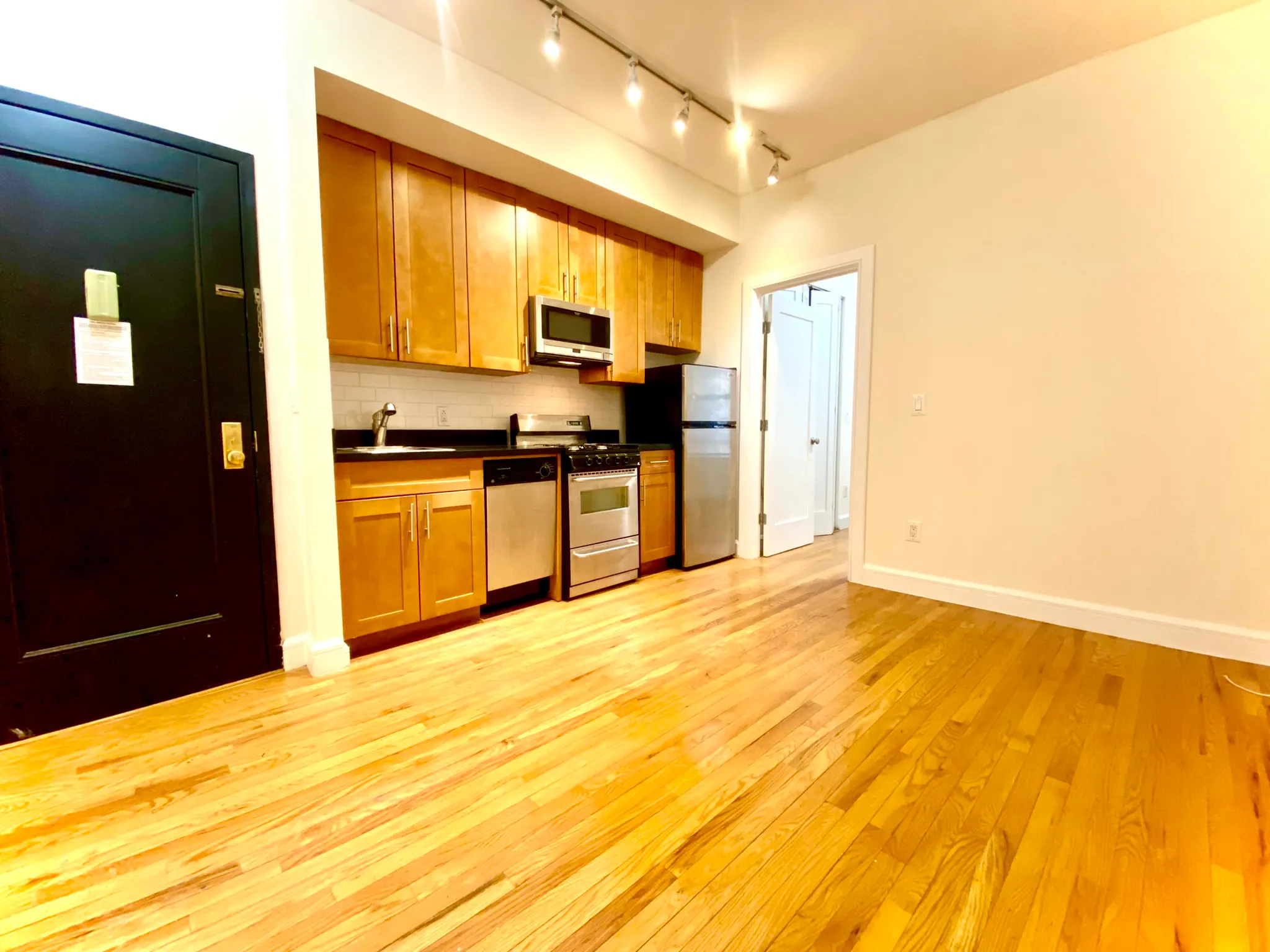 228 East 80th Street #2RW in Yorkville, Manhattan | StreetEasy