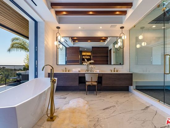 950 Kenfield Ave, Los Angeles, CA 90049 | Zillow