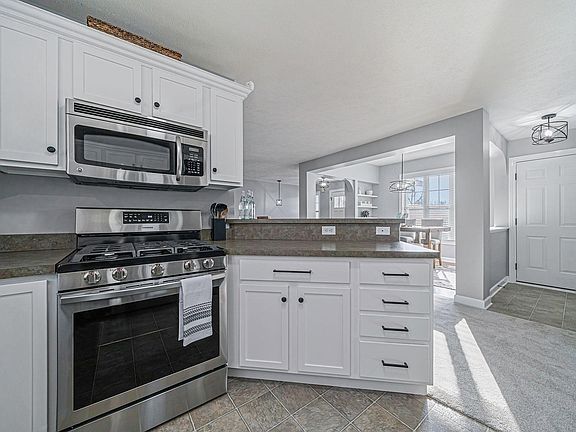 6890 Rex Dr NE, Rockford, MI 49341 | Zillow