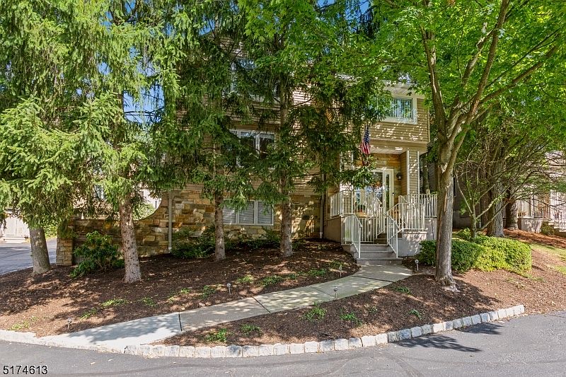 268 Clarken Dr UNIT 268, West Orange, NJ 07052 | Zillow