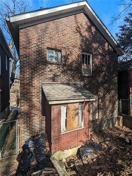 5456 Columbo St, Pittsburgh, PA 15206 | Zillow