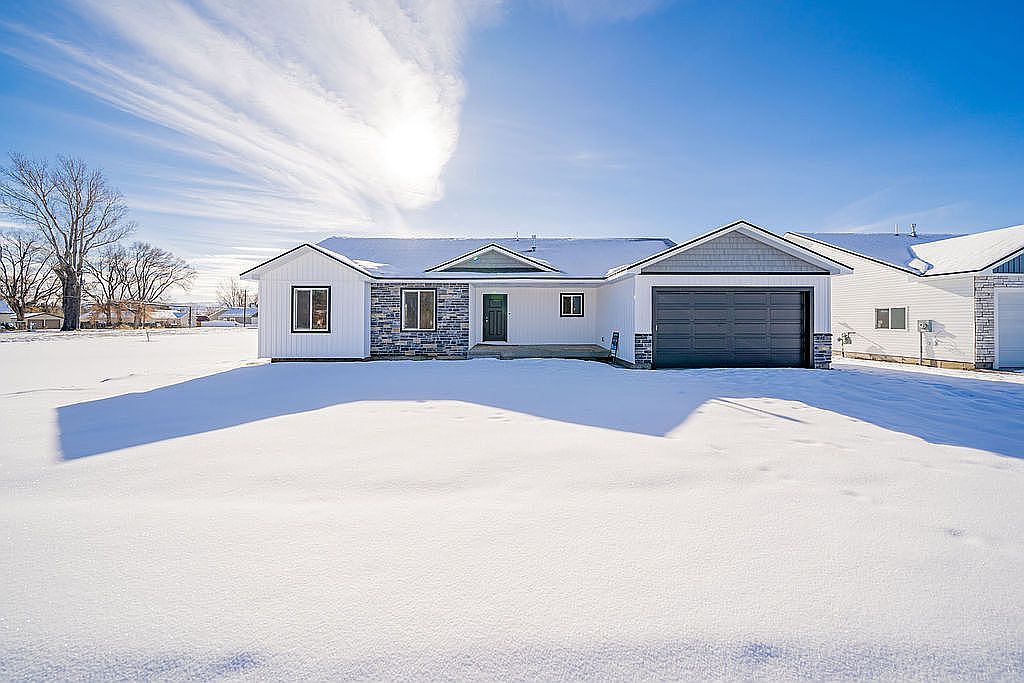 1334 Harrison Blvd, Blackfoot, ID 83221 | Zillow