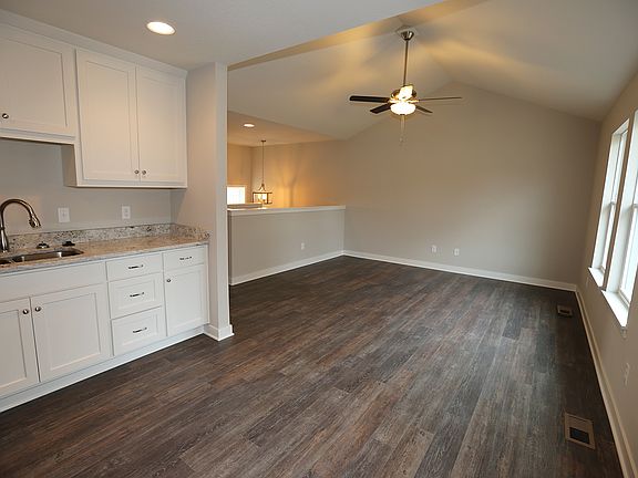 3021 N 155th Ter #3021, Basehor, KS 66007 | Zillow