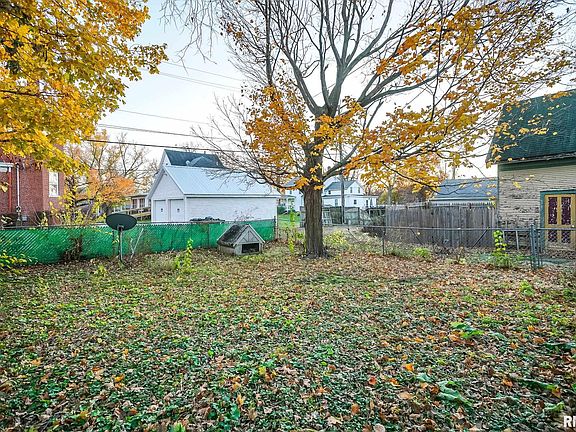 202 W 3rd St, Delavan, IL 61734 | Zillow